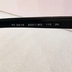 Tiffany & Co. | Accessories | 83 Tiffany Rimless Black Sunglasses ...